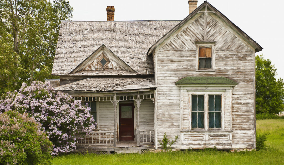 9 Reasons Houses Get Condemned - DIY All Day